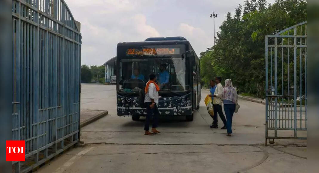 Gurgaon bus depot plan for new sectors hits a roadblock | Gurgaon News ...