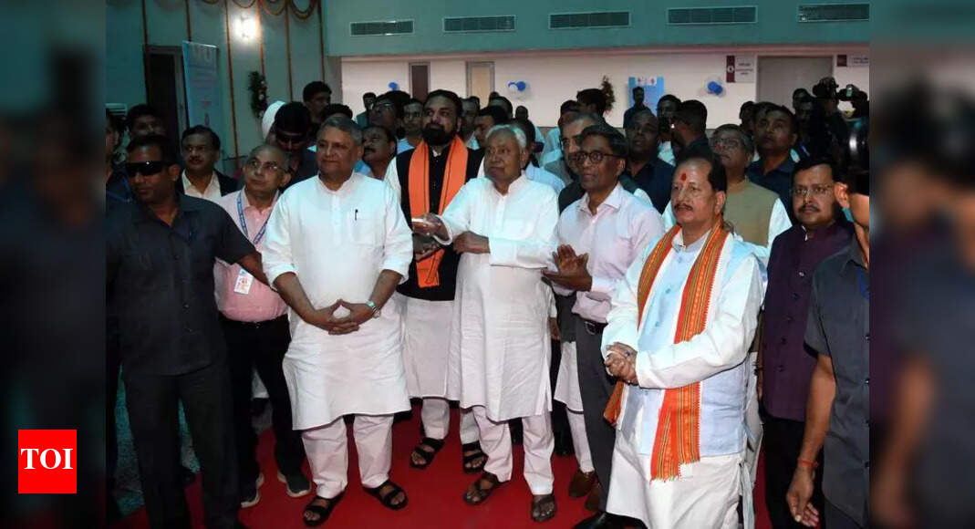 Nitish opens PMCH’s new twin towers with 1,700 beds | Patna News ...