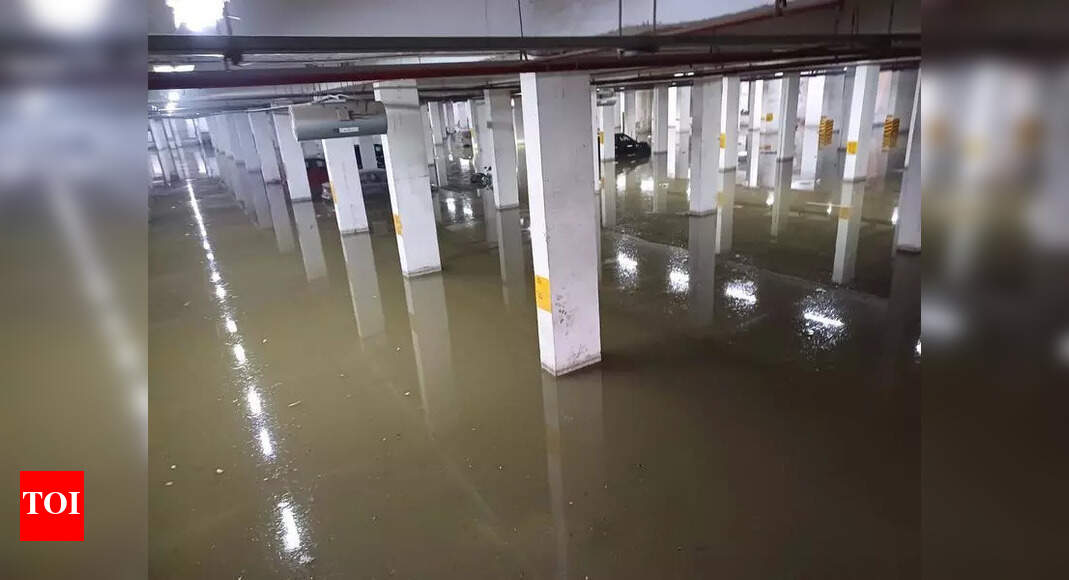 Drain water floods basement, stalls lifts in condo for 4th day, over ...