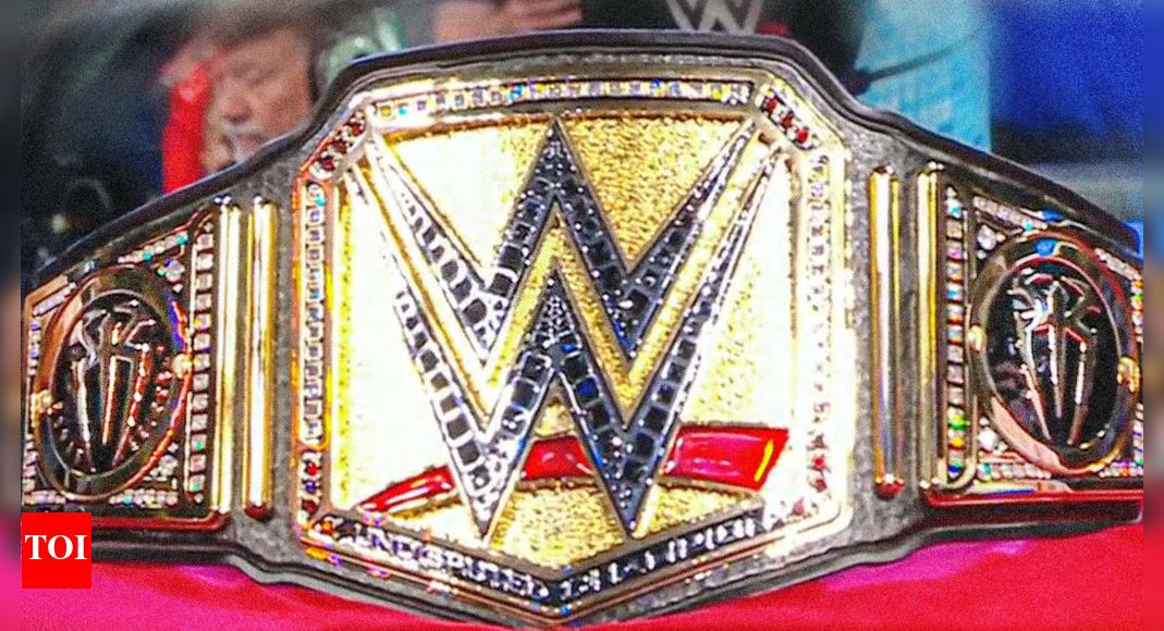 Four-time World Champion returns to WWE RAW after months | WWE News ...