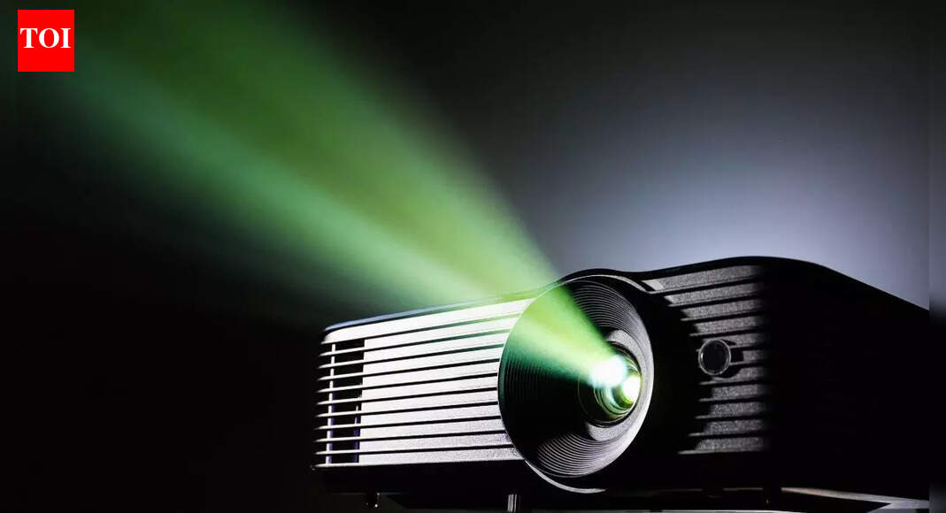 Best Projectors Under 15000 In India: Top Value Picks For Home & Office ...