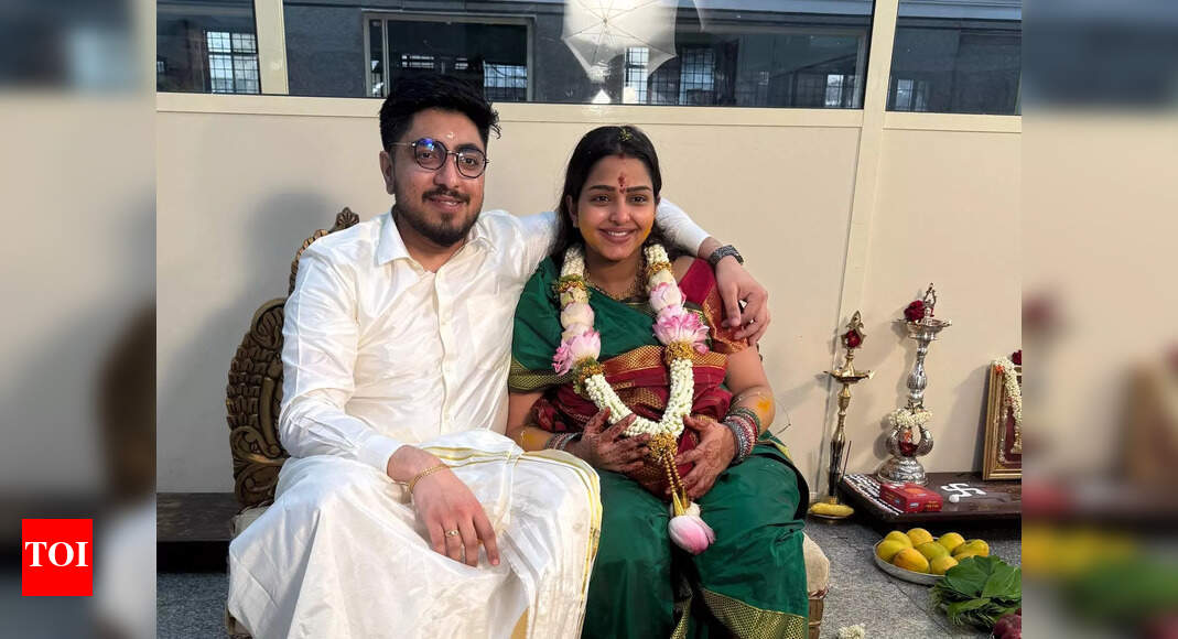 Kaustubha Mani returns to India for her traditional baby shower ...