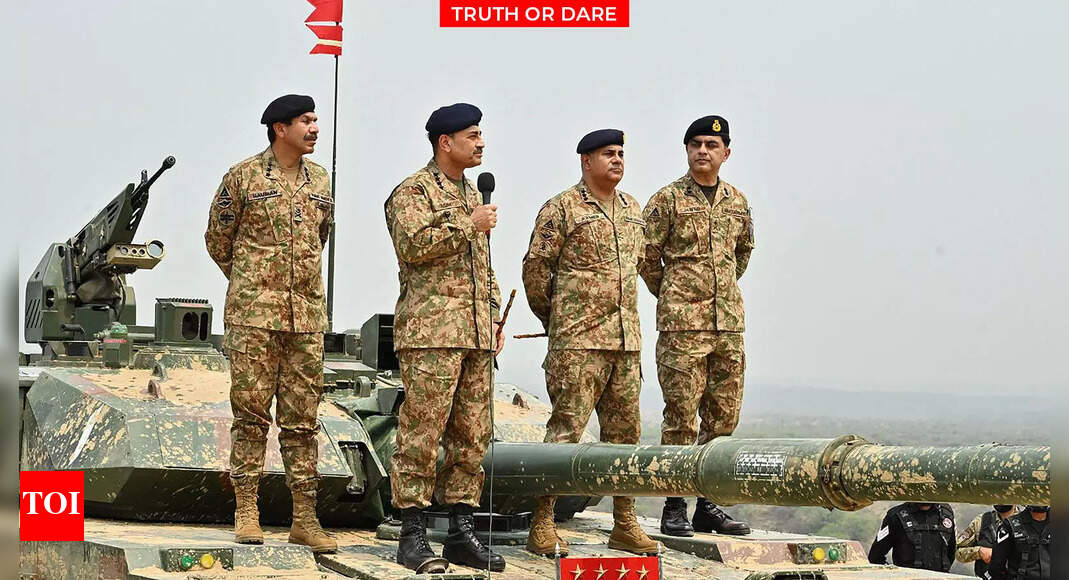 The ‘ramp-off’: Will Munir let India and Pakistan step back from the brink? - The Times of India