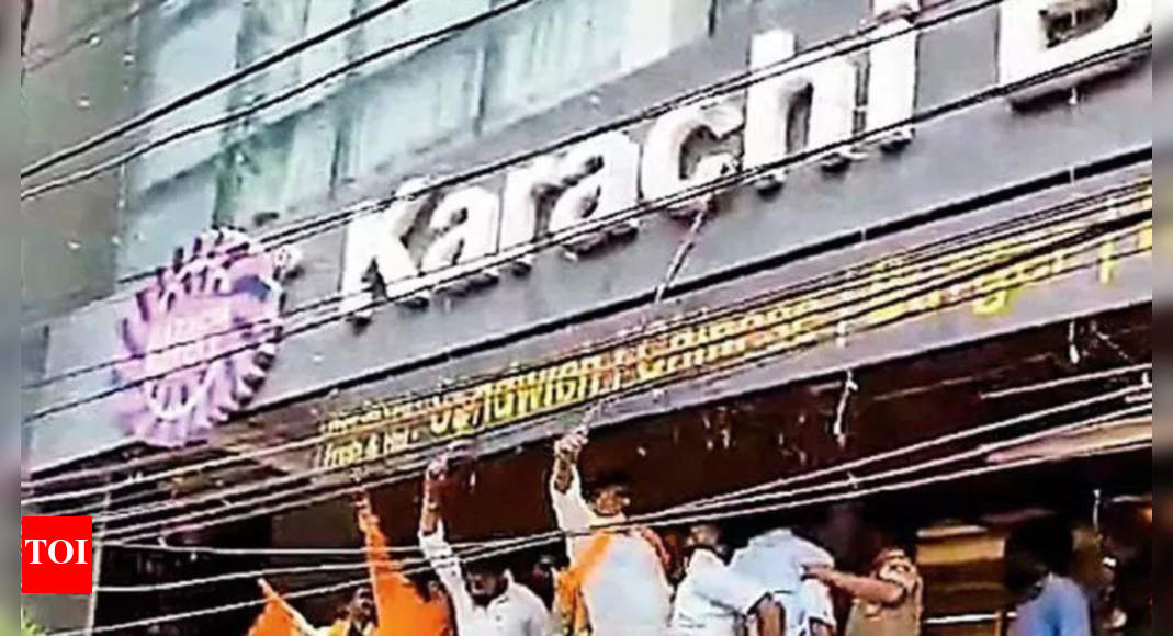 Karachi Bakery: Right-Wing Outfits Vandalise Signboard in Protest ...