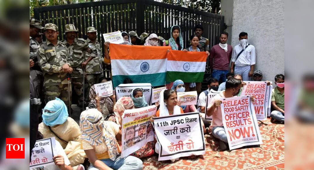 Aspirants protest delay in JPSC results | Ranchi News - Times of India