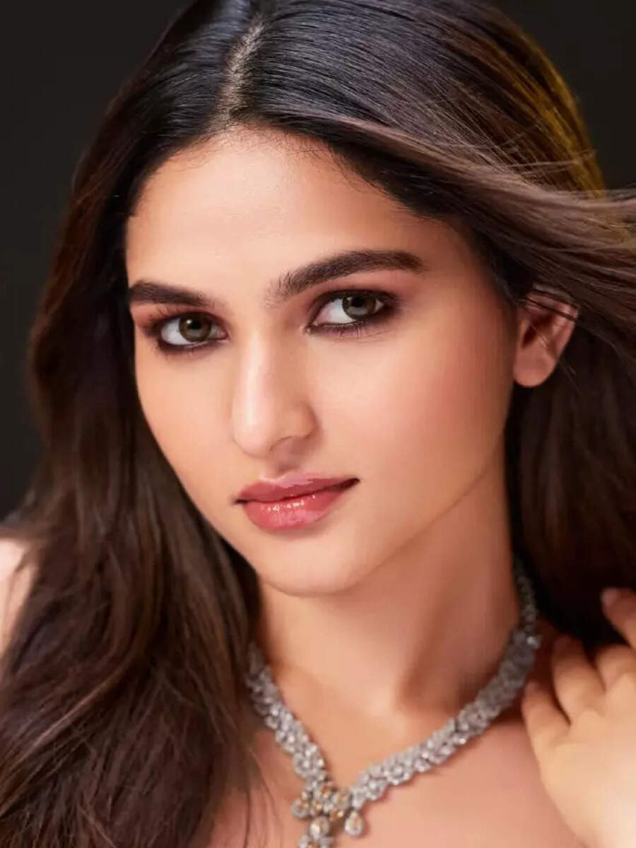 10 fascinating facts about actress Kayadu Lohar | Times of India