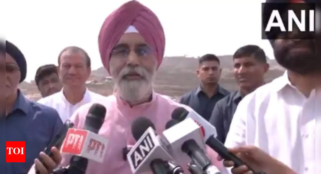 ‘They spread terrorism, it spreads filth’: Delhi mayor’s Pakistan dig ...