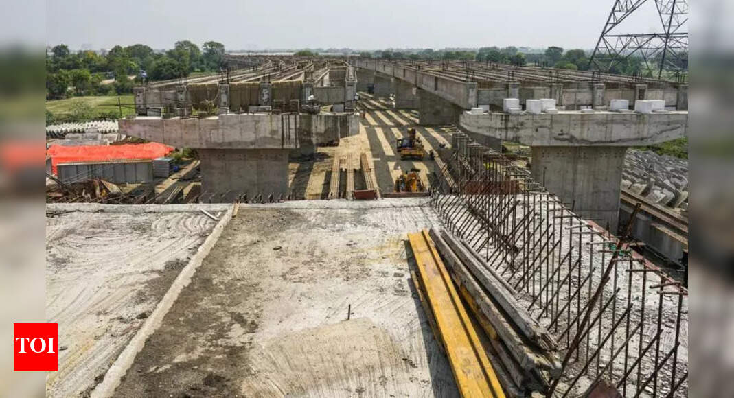 Steel span installed on Barapullah flyover to connect Sarai Kale Khan ...