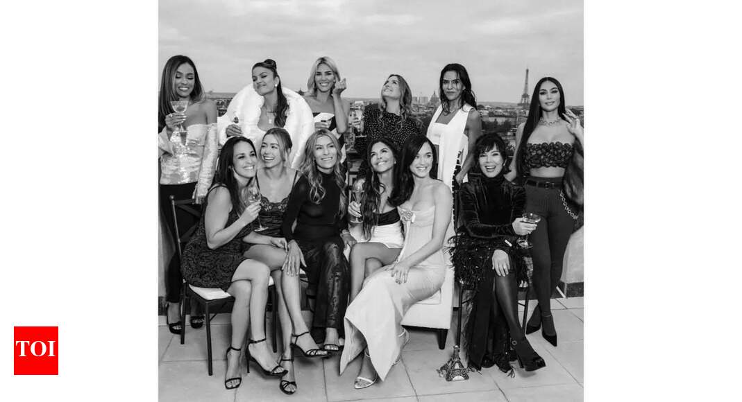 Jeff Bezos’ fiancee Lauren Sanchez holds bachelorette party in Paris ...