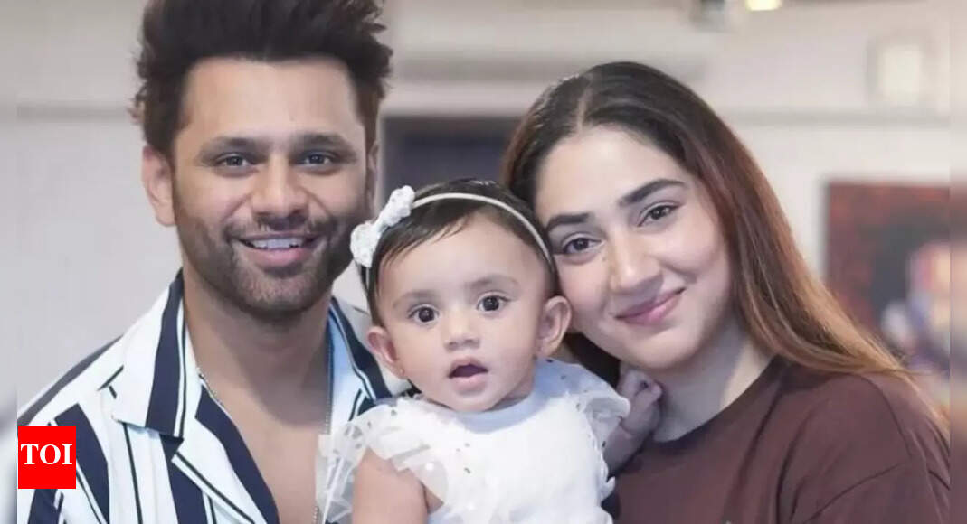 This is Rahul Vaidya's little munchkin Navya's favorite time pass ...