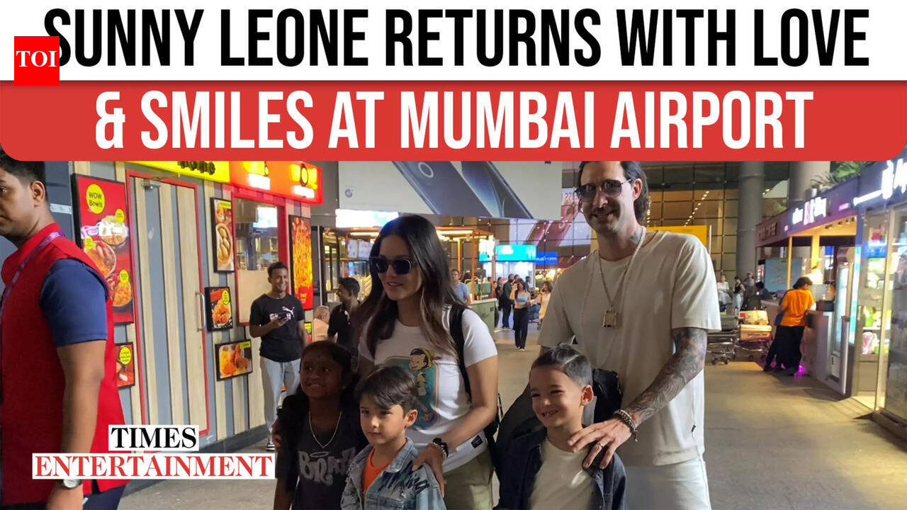 Sunny Leone Returns With Love & Smiles at Mumbai Airport
