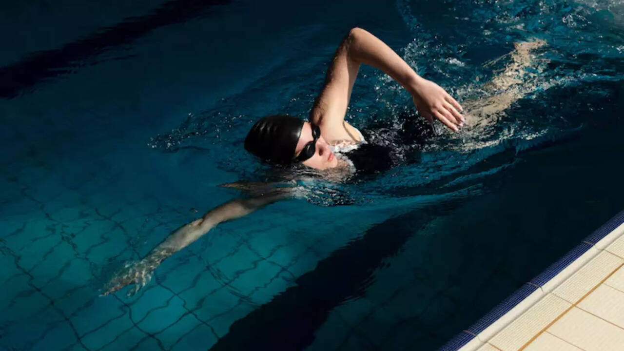 Swimmer’s Skincare Guide: How to Defend Your Skin from Chlorine Damage