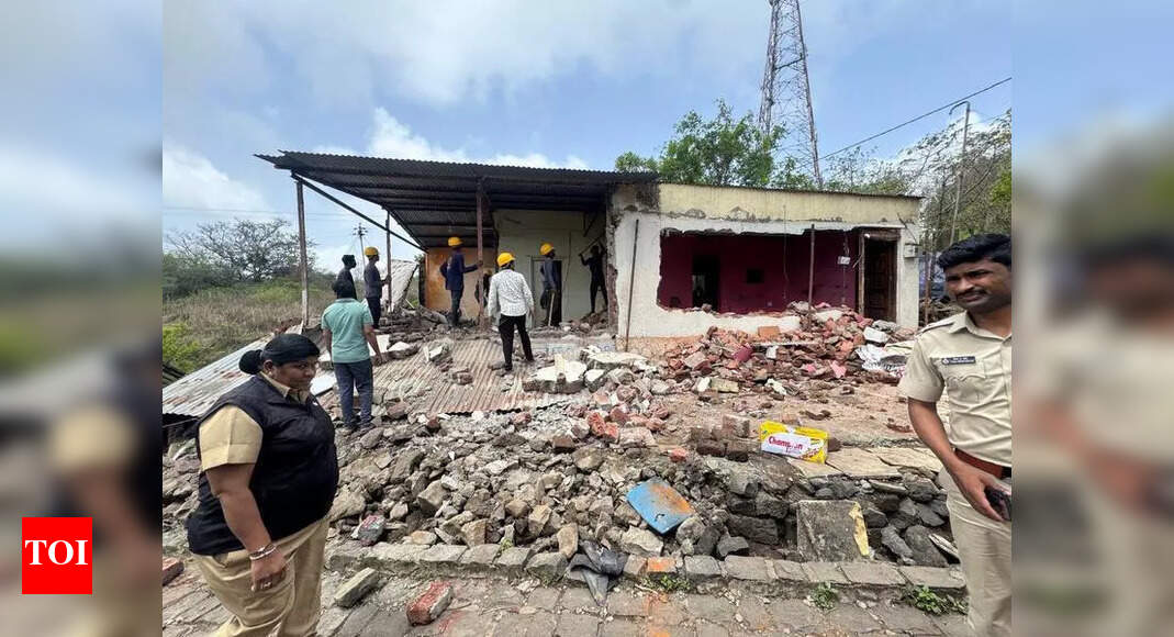 Sinhagad Fort shut till June 2 for anti-encroachment drive | Pune News ...