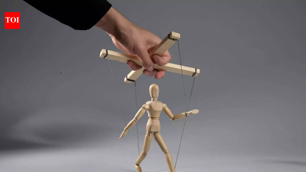 5 clever reverse psychology tricks to manipulate others