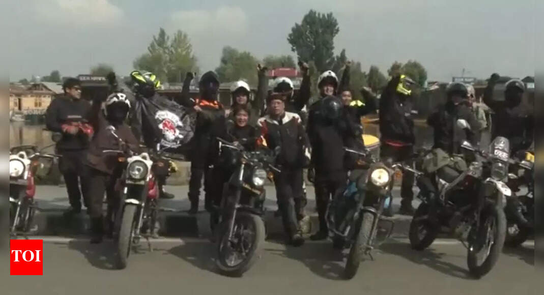 Kashmir Thailand Bikers: 'We love India, we love Kashmir': Biker group from Thailand visits ...