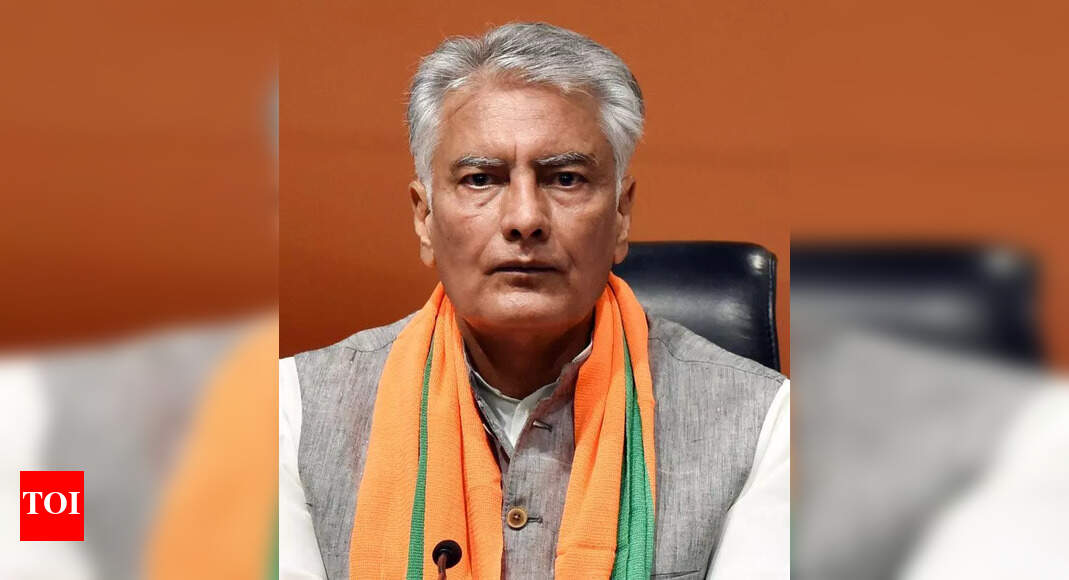 BJP’s Sunil Jakhar says AAP removed key clause of land acquisition law ...