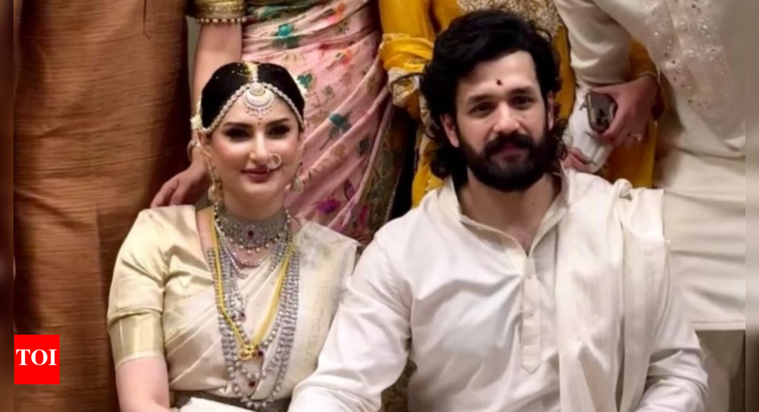 Akhil Akkineni Wedding: Naga Chaitanya, Nagarjuna light up the baraat with Dance as Akhil ...