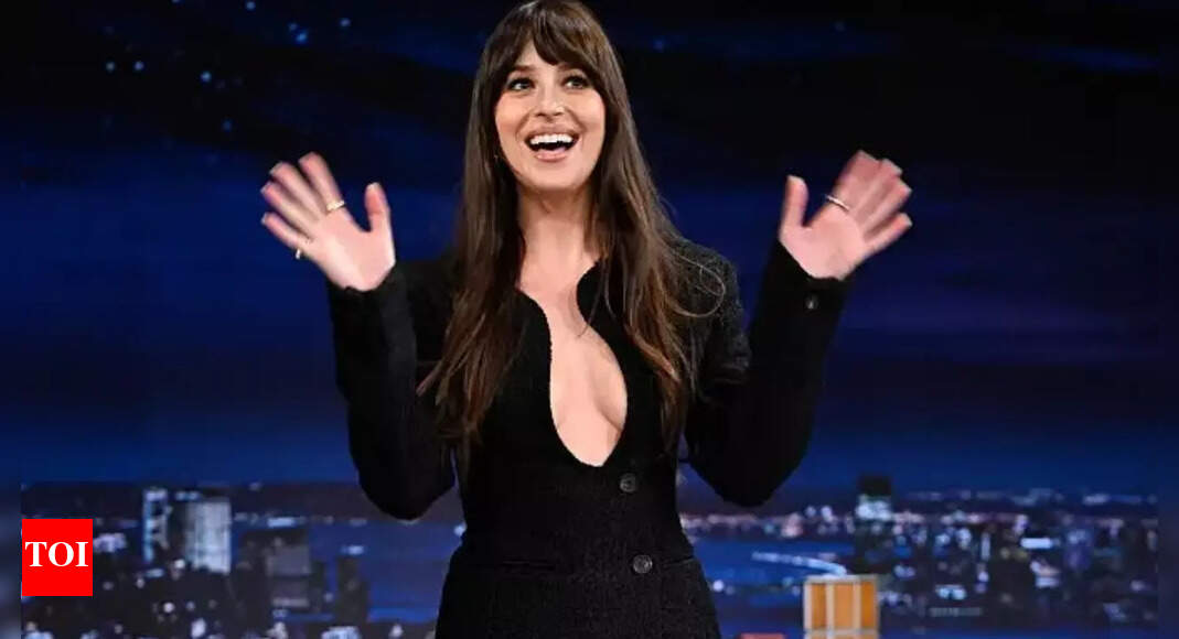 Dakota Johnson once sent a gallon of gorilla poop to a friend’s ex ...