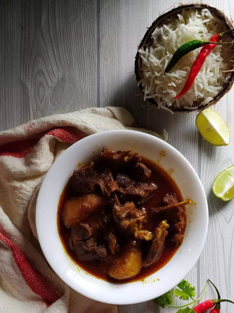 Mutton Kali Mirch Curry Recipe: How to make Mutton Kali Mirch Curry for ...