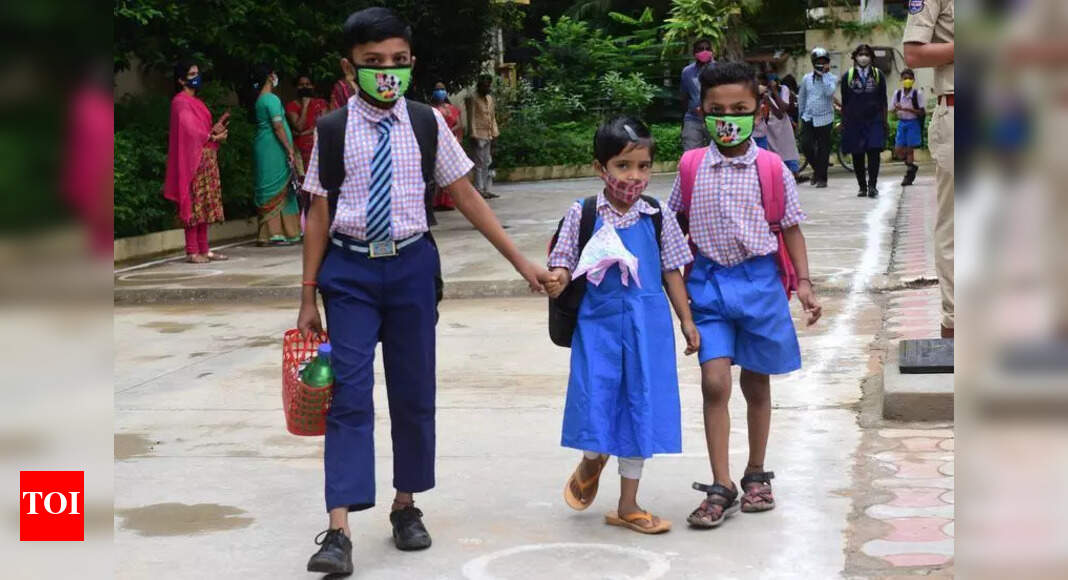 ‘Issue books, uniforms to students in govt schools on time’ | Hyderabad ...