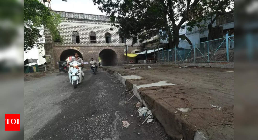 Urbanisation going through the roof? PWD road imperils Teen Mohre Gate ...
