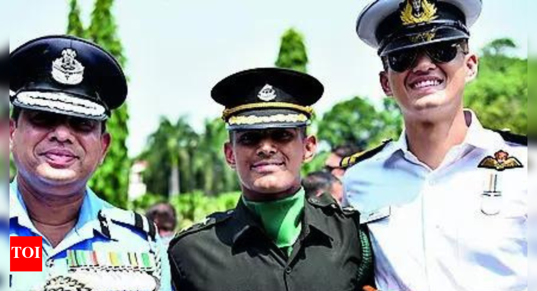 Trifecta in Bengaluru family: 3 men stand as proud officers in India’s ...