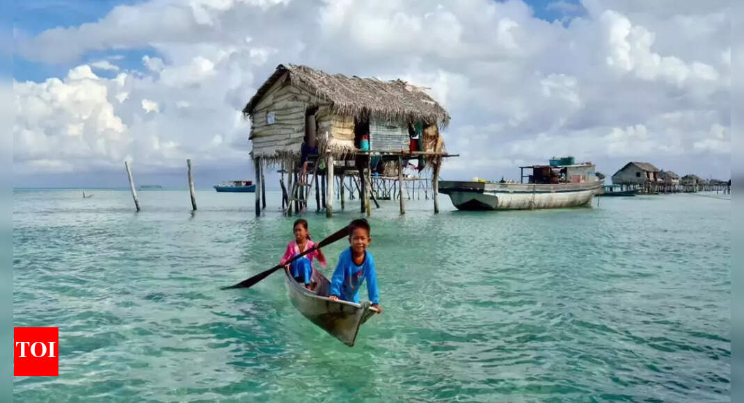 Know about the life of Bajau tribe; Sea nomads living almost entirely ...