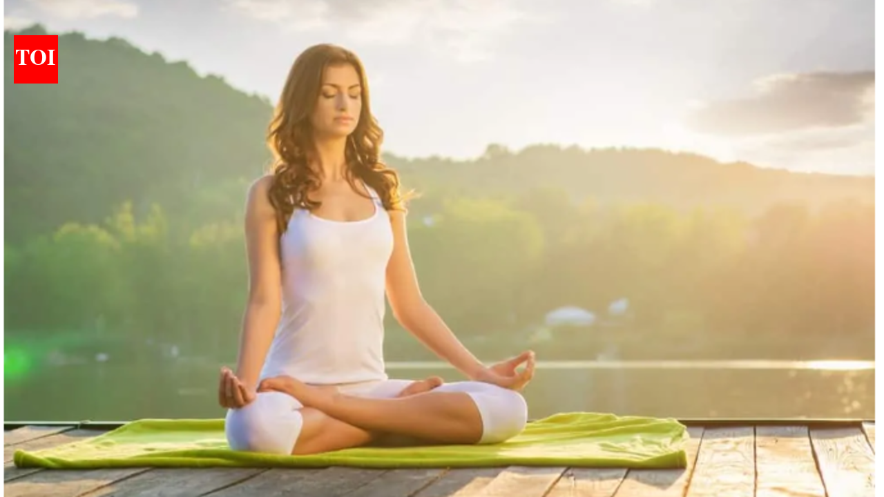 5 Yoga poses to fix poor posture