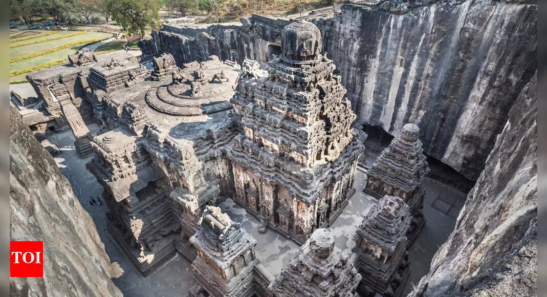 Which Indian temples are known for floating statues | - Times of India