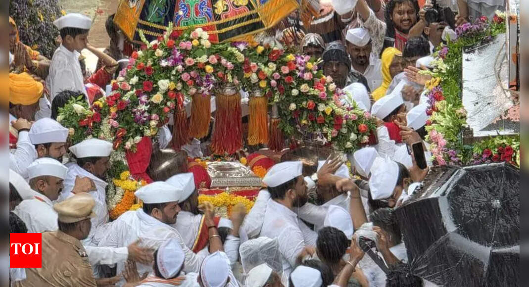 Pandharpur Wari Palkhi 2025: Dates, Route, Rituals and Spiritual ...
