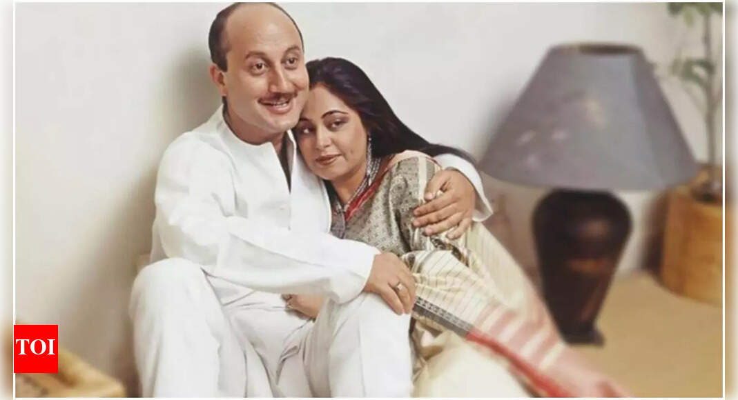 When Kirron Kher left ex-husband Gautam Berry to begin a new life with ...