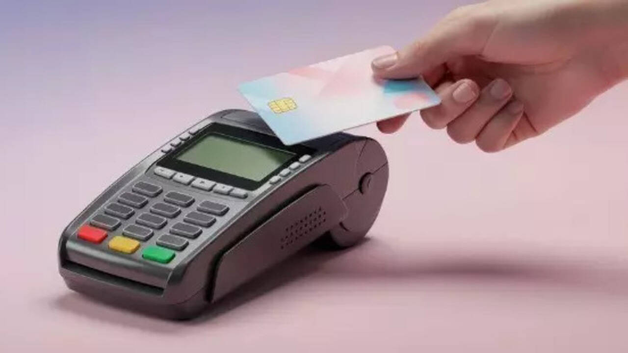 Maxed Out Your Credit Card? Know The Credit Score Damage