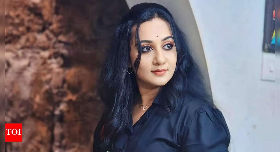 Chilanka: Yes, I slapped the 60-plus-year-old popular Malayalam TV ...
