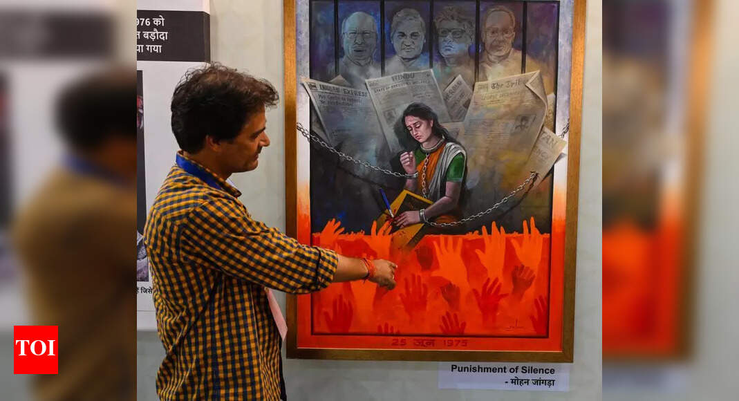 Exhibition marks ‘Samvidhan Hatya Diwas’ | Delhi News - Times of India