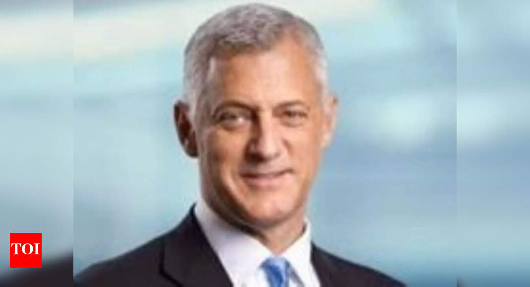 Why StanChart CEO Bill Winters believes his Wharton MBA was a 'waste of ...