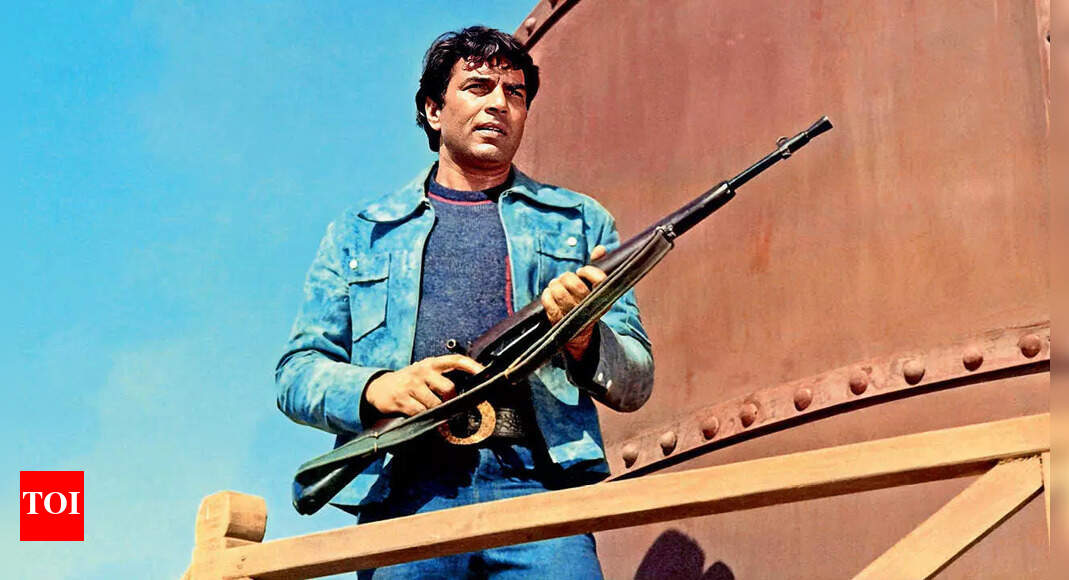 Dharmendra: I was offered the role of Gabbar and Thakur...But I wanted to play Veeru as he is so ...