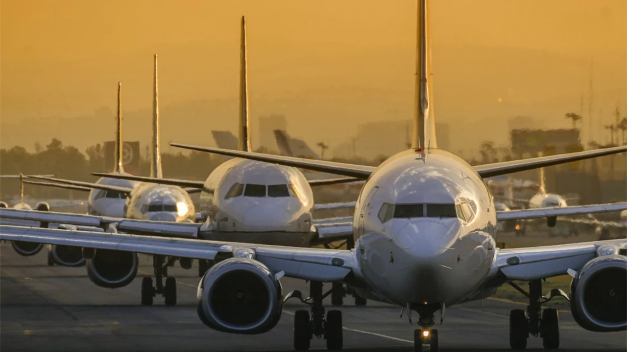 How to Check the Age of an Aircraft Before You Fly – Quick and Easy Guide