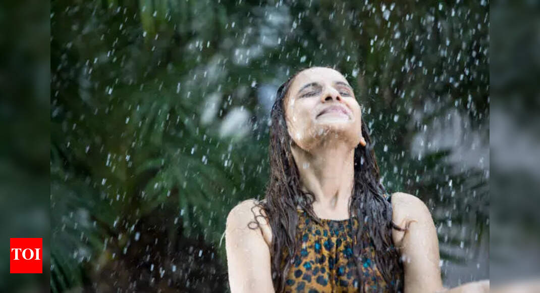 Soaked in the rain? 5 smart hacks to dry wet clothes fast (while you ...