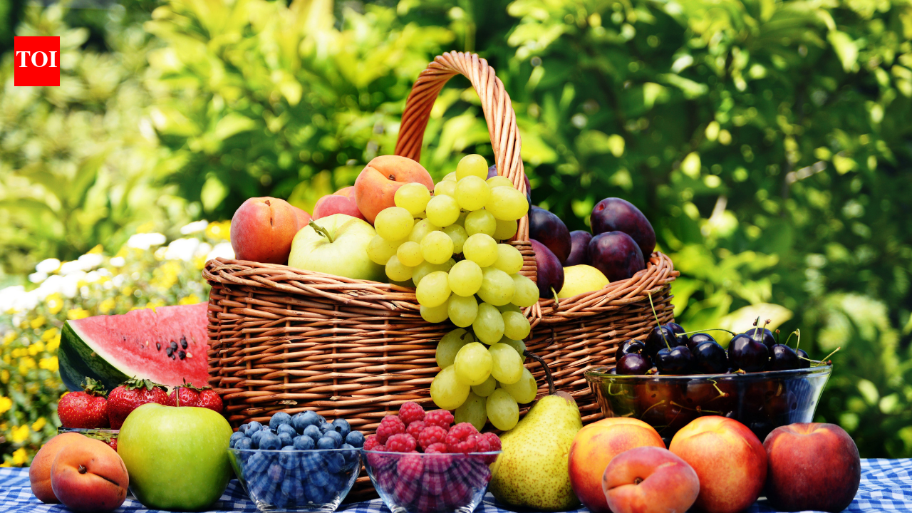 Nutritionist gives 3 dangerous reasons why we should not have fruits on ...