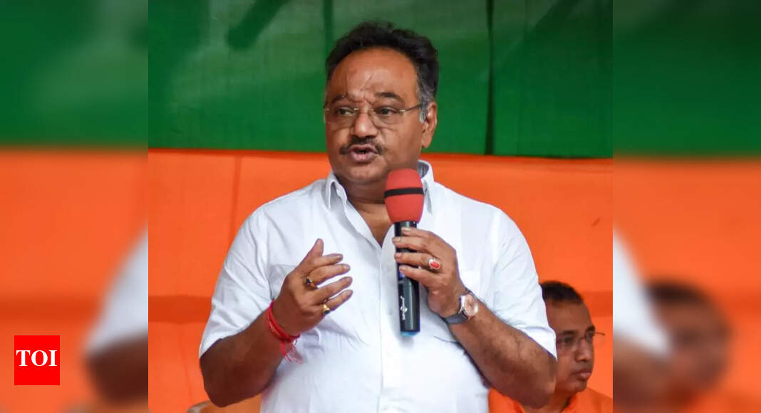 Oppn must unite to save Bengal, says Samik | Kolkata News - Times of India