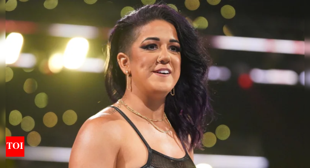 WWE star puts up ring gear for auction to aid Texas Flood relief | WWE ...