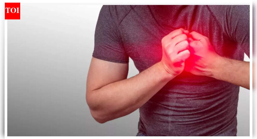Heart Attack: 5 ways a heart attack differs from a gas attack (and how ...