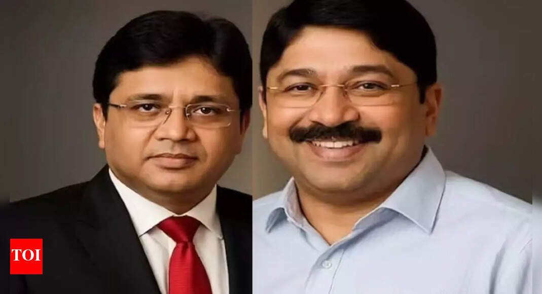 SUN TV row: MK Stalin works out truce between Maran brothers, Dayanidhi ...
