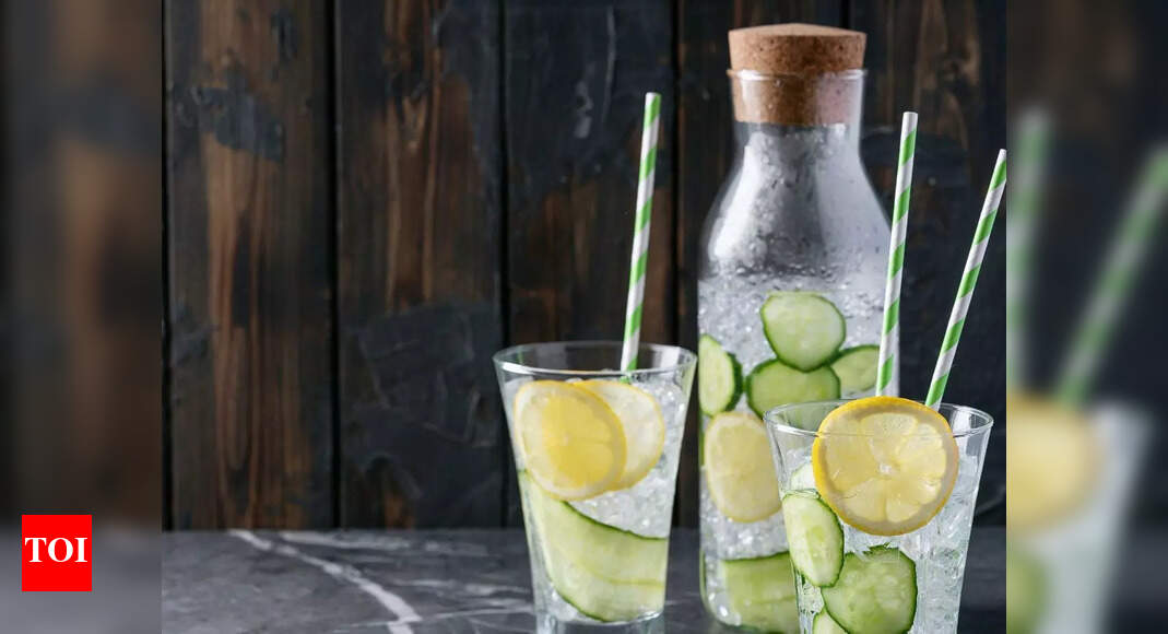 Love adding lemon to everything? These foods can turn toxic when mixed ...