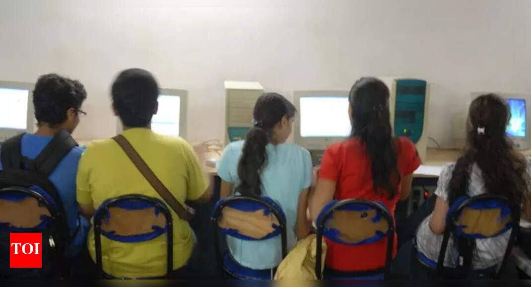 Round 2 of FYJC admissions: 2L students select college of choice ...