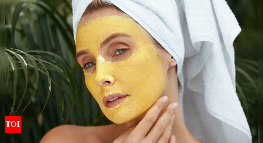 The right way to use turmeric on your face without staining your skin ...