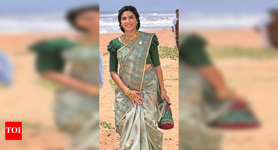 Subhashree wraps shoot for Srijit’s next in Puri | Bengali Movie News ...