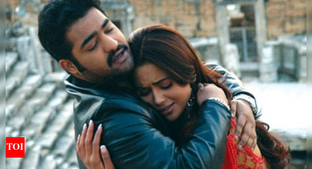 Throwback: When Jr NTR was romantically linked with Sameera Reddy during 'Ashok' shoot | - Times ...