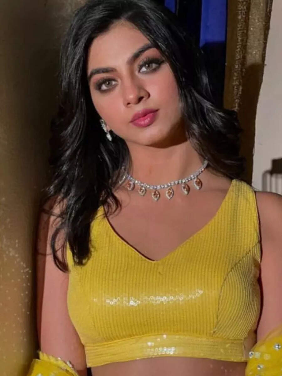 Yeh Rishta fame Garvita Sadhwani’s top 10 gorgeous looks | Times of India