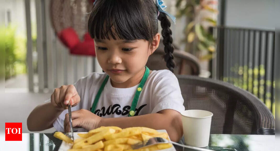 Is your child addicted to junk food? 7 warning signs and how to take ...